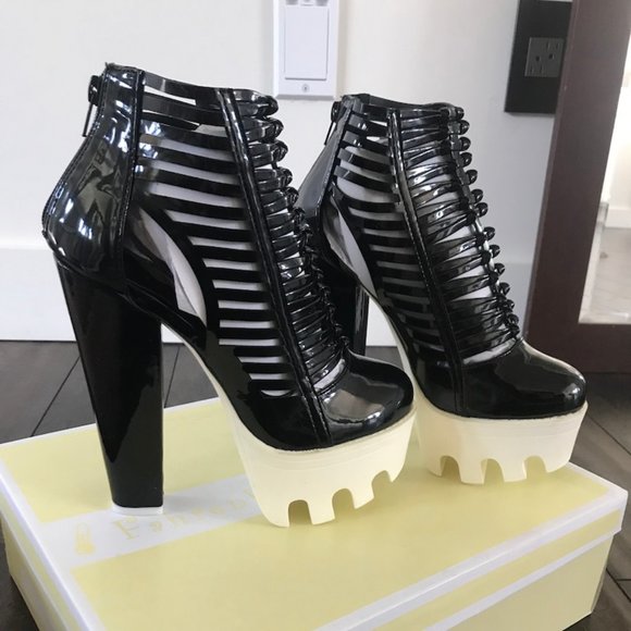 FRH | Shoes | Black Offwhite Lug Sole Platform Heel | Poshmark